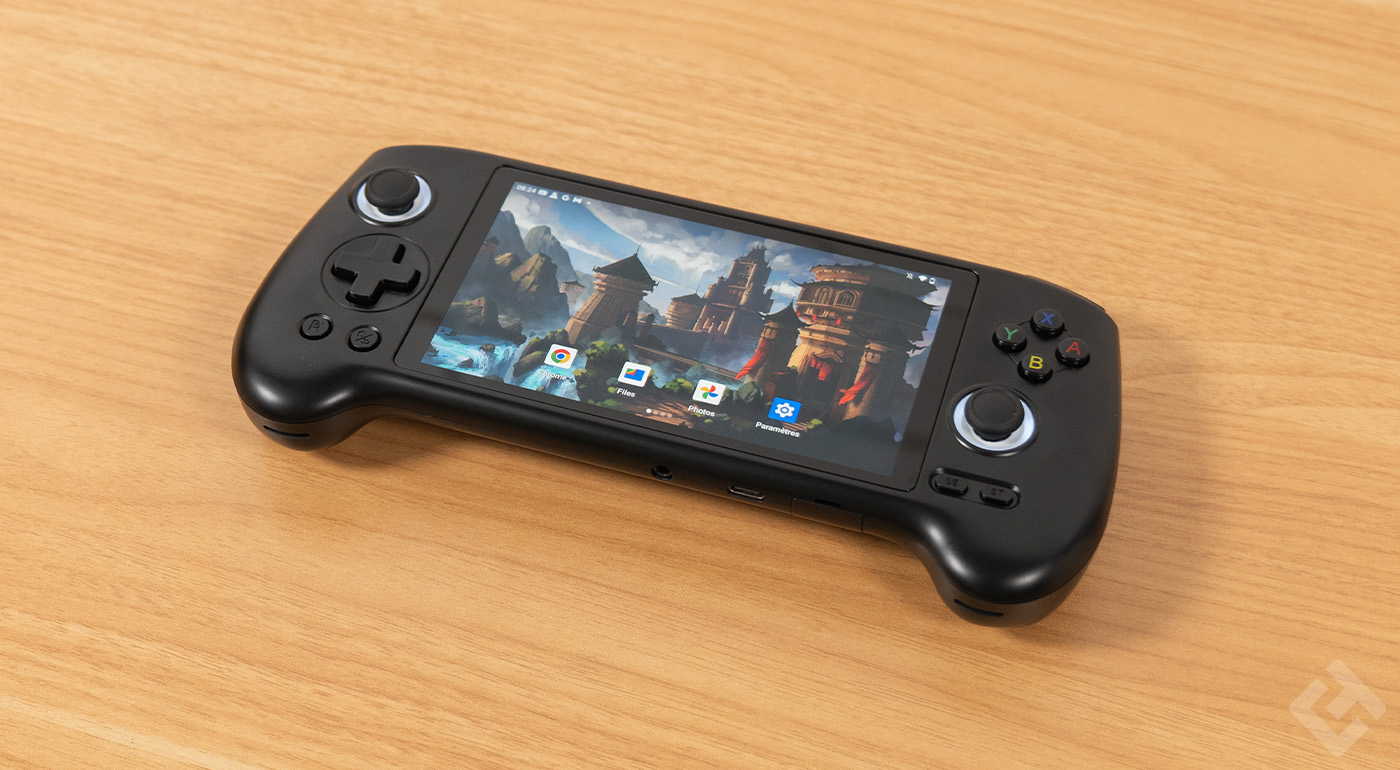 Test Anbernic RG556 : la console portable vaut-elle le coup